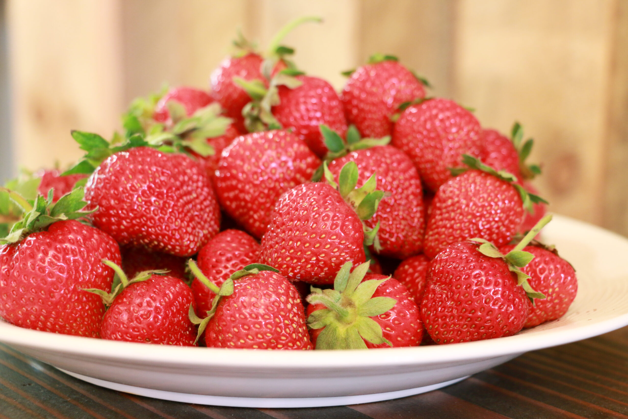 TOM’s Fresh-Picked Strawberries | TOM'S Farm Market